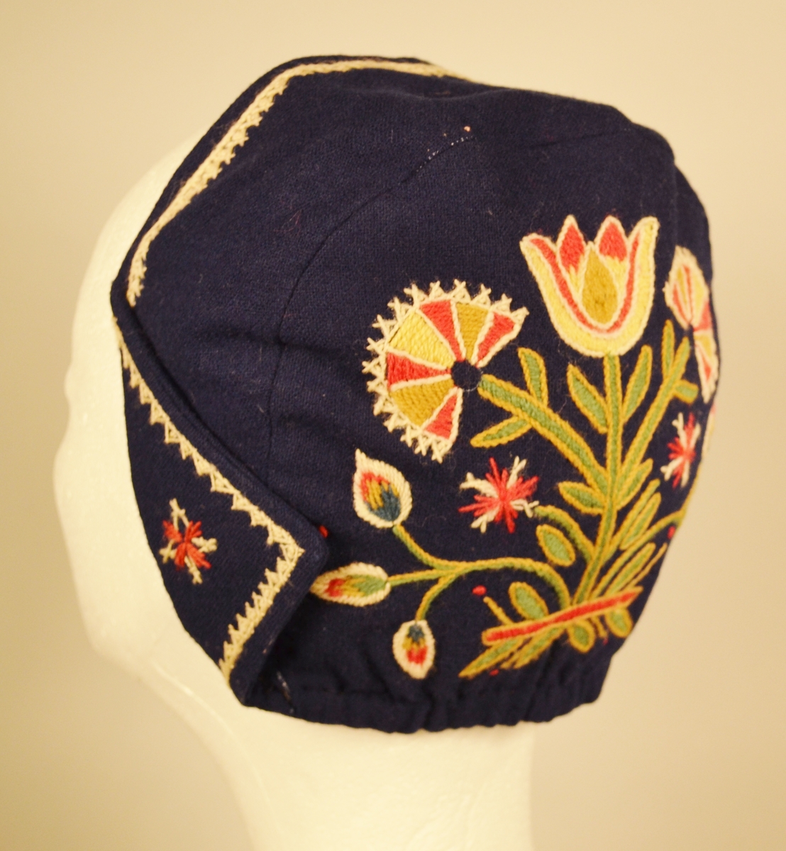 Bunad - Lands Museum / DigitaltMuseum