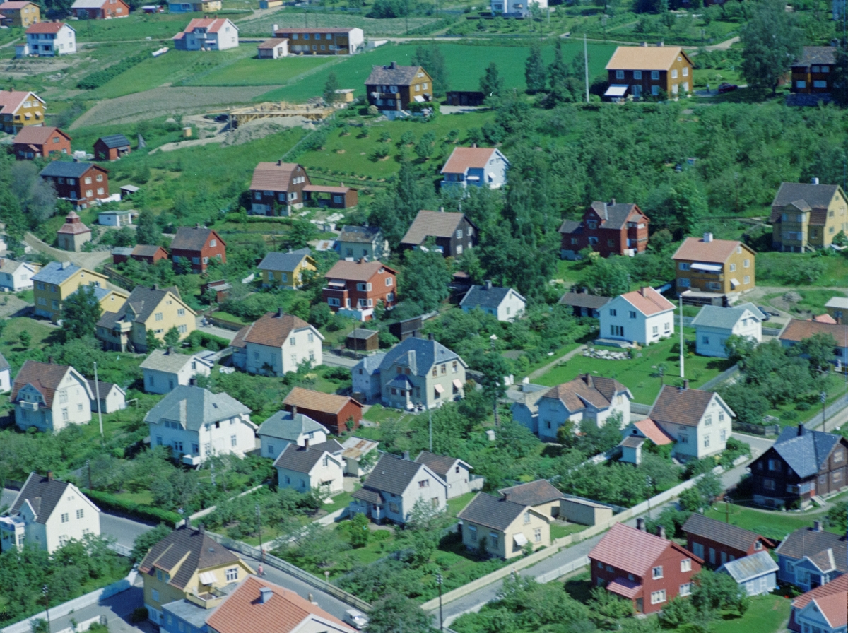 Flyfoto, Lillehammer, bebyggelse, Nordre Ål, krysset Storgata ...