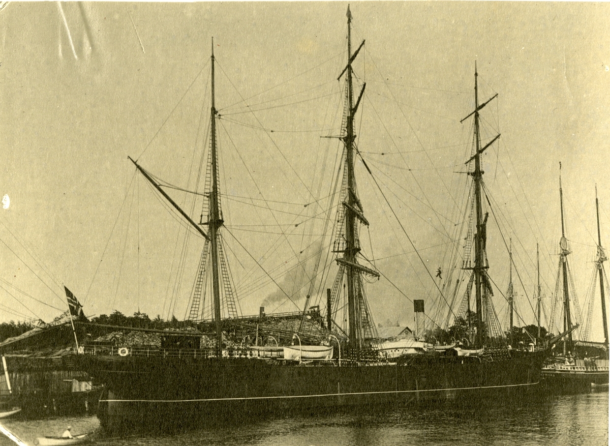 Bark 'Charles Racine' (b.1892, John Blumer & Co, Sunderland, England ...