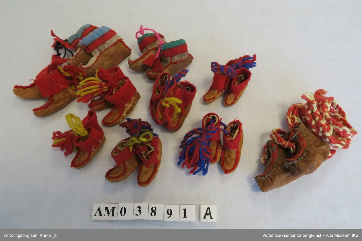 Leketøy - Verdensarvsenter for bergkunst – Alta Museum IKS / DigitaltMuseum