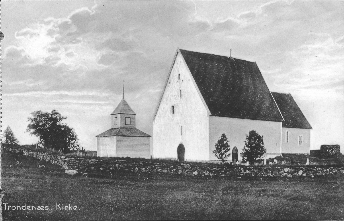 Trondenes kirke. - Sør-Troms Museum / DigitaltMuseum