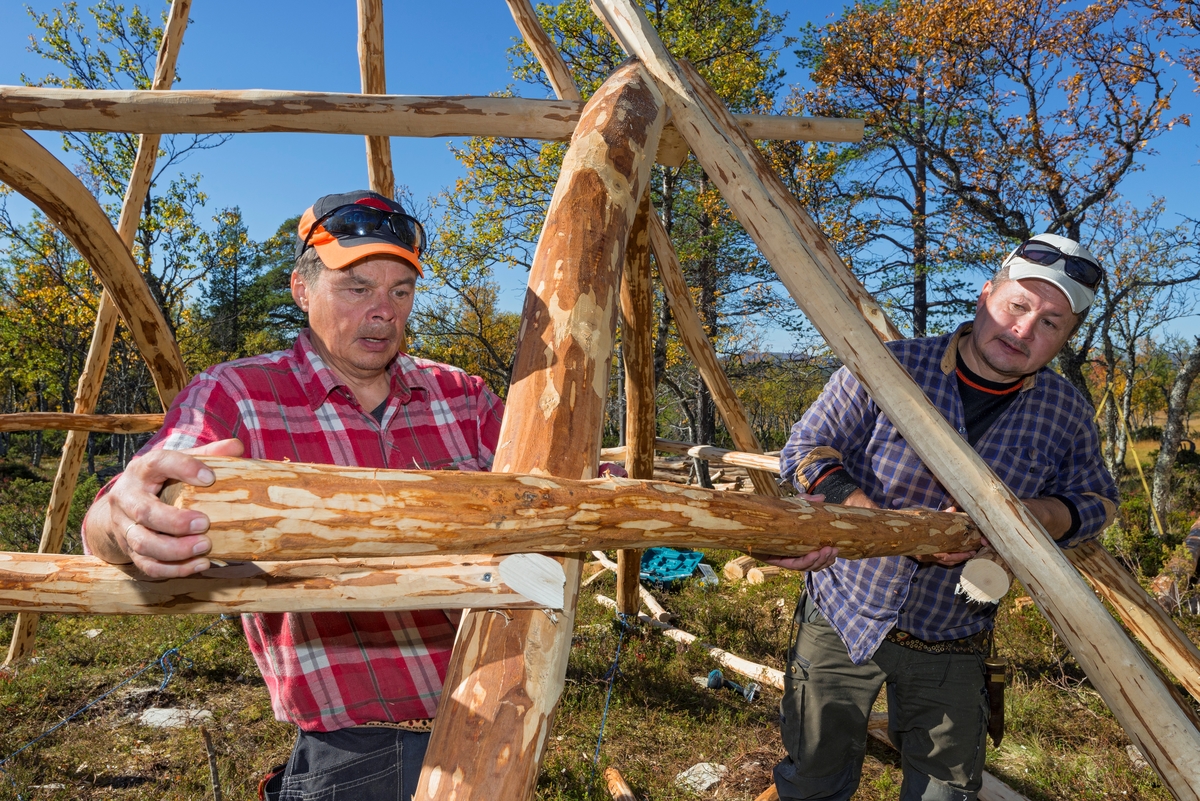 Bilde tatt under arbeidet med å bygge en rekonstuksjon av Daniel ...