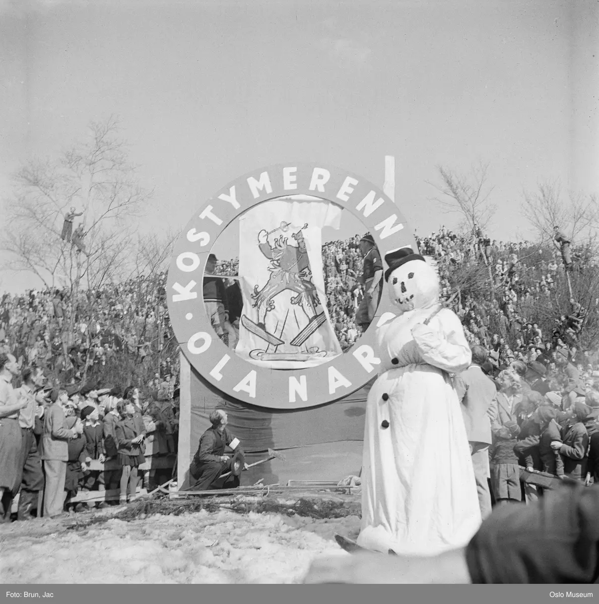 Kostymerenn i Ola Narr. - Oslo Museum / DigitaltMuseum