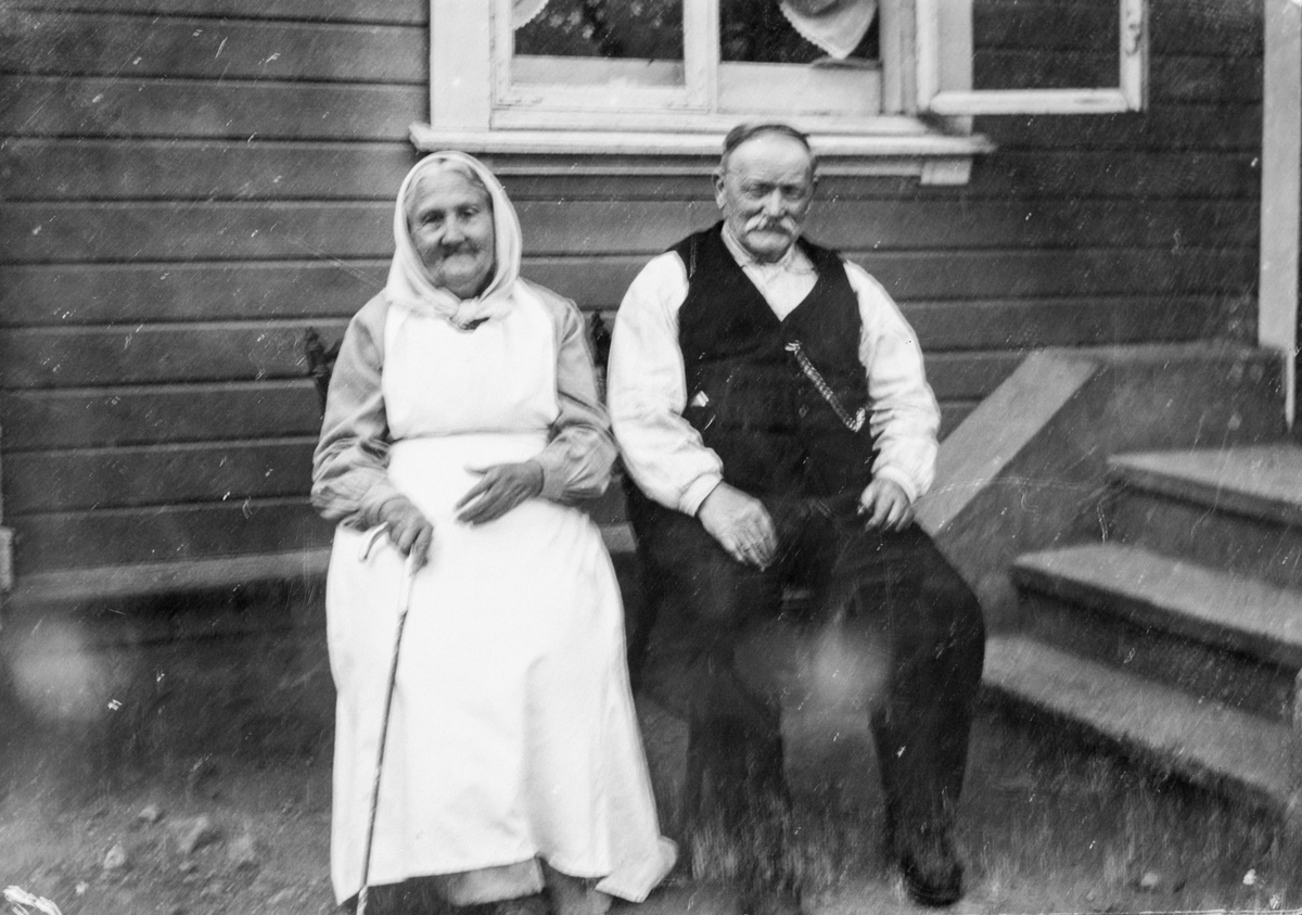 Portrett, 2, Andrine Andersen, Martinius Andersen, trappa, Folgefonngt ...