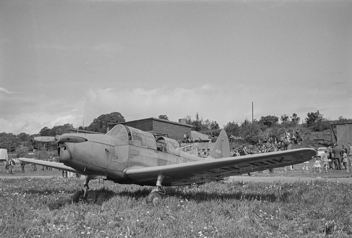 Flystevne på Lade flyplass. Cornell LN-BIK - Museene i Akershus ...