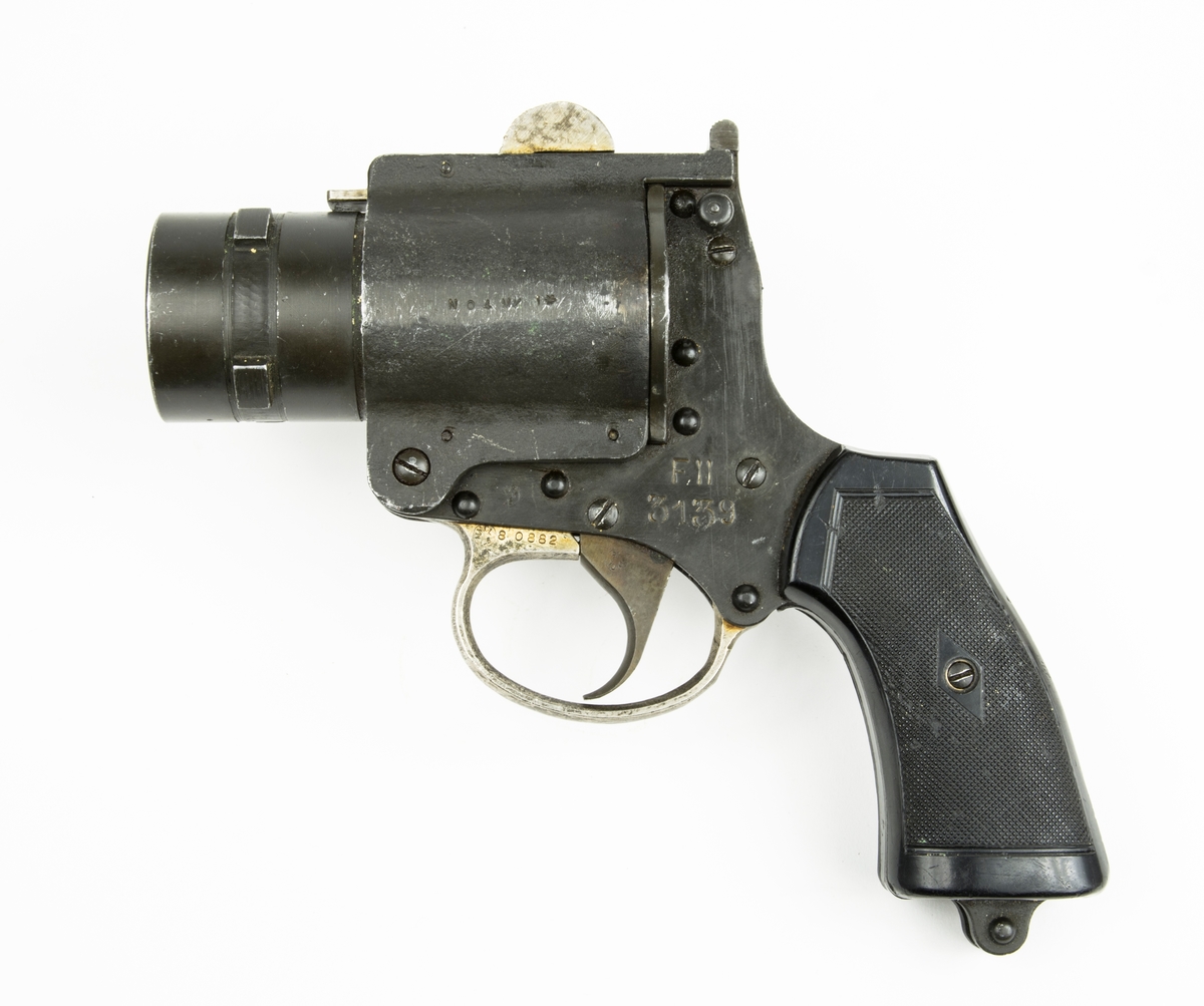 Signalpistol - Flygvapenmuseum / DigitaltMuseum