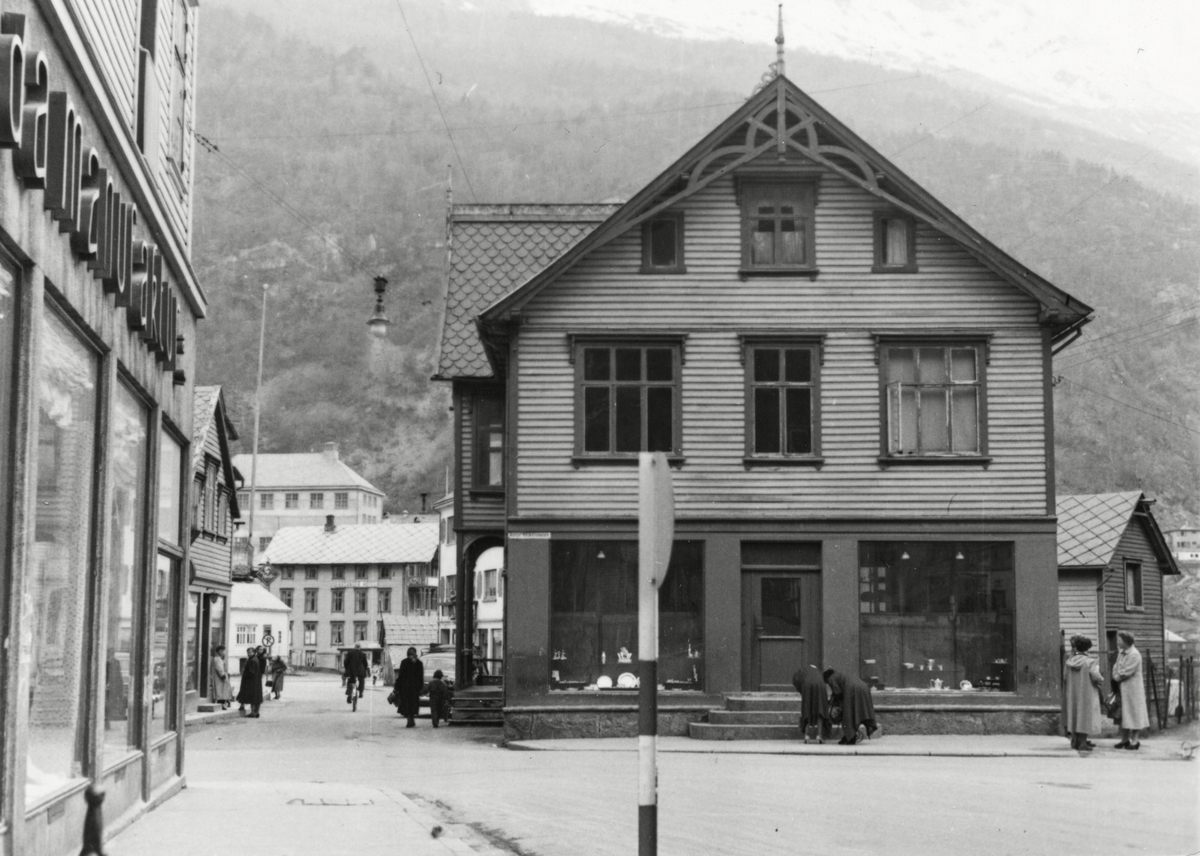 Grindheimhuset i Odda sentrum - Kraftmuseet / DigitaltMuseum