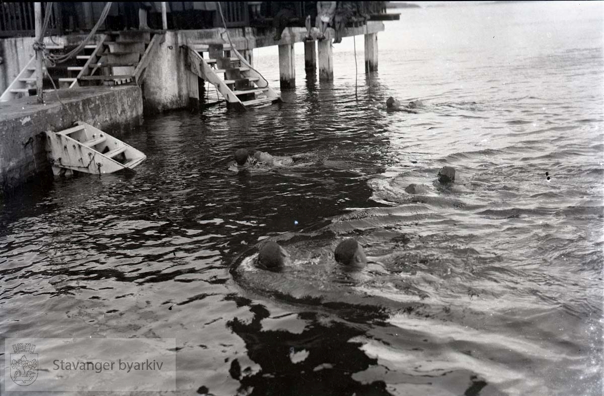 Bading ved Strømvik bad - Stavanger byarkiv / DigitaltMuseum