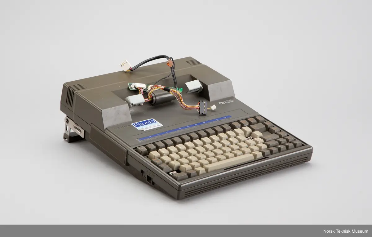 Datamaskin - Norsk Teknisk Museum / DigitaltMuseum