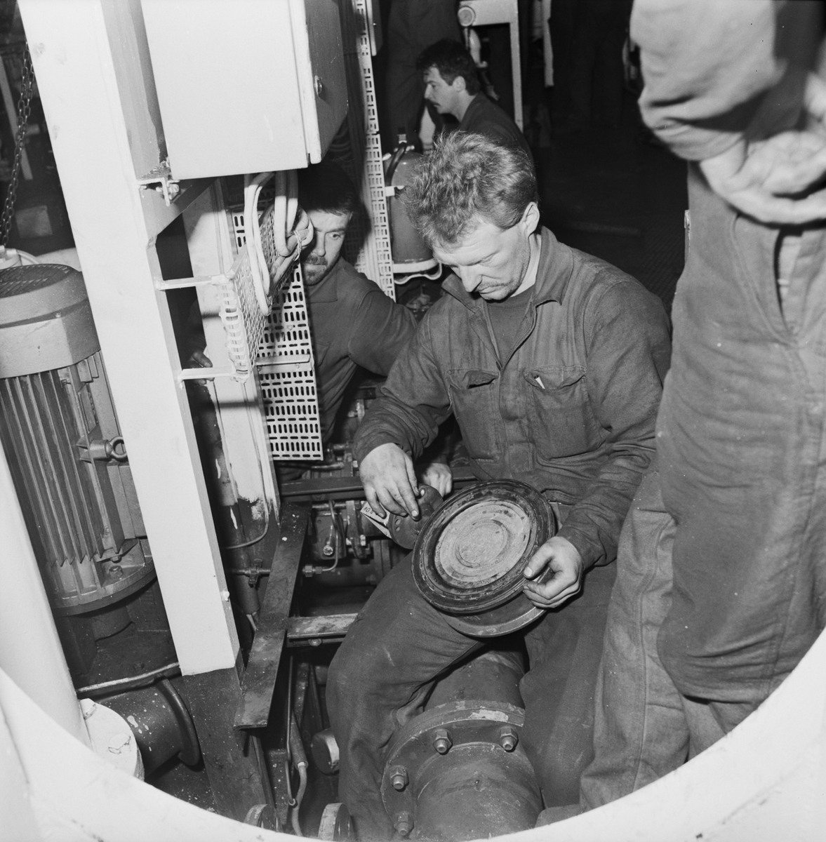 Arbetsbilder på Baltic Print i botten och maskinrum - Marinmuseum ...