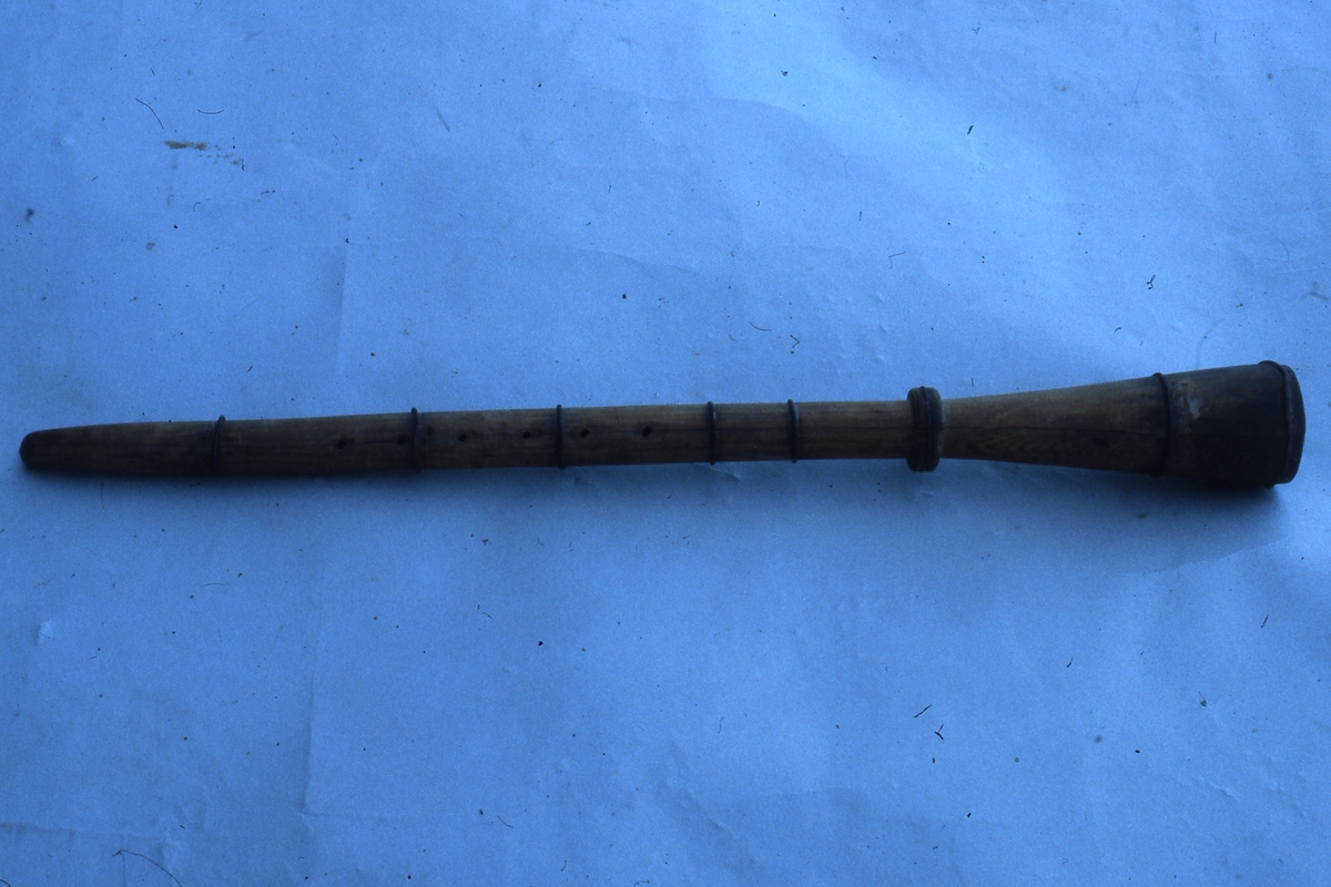 Lur - Hemslöjdens Samlingar / DigitaltMuseum