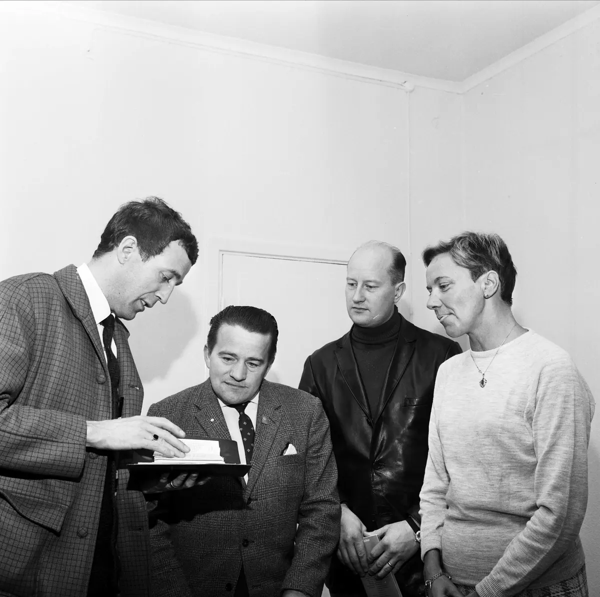 Jean Enholm från Uppsala och styrelsen för Handelsanställdas förbund i ...