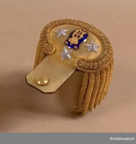 Epålett m/1816-45 - Armémuseum / DigitaltMuseum