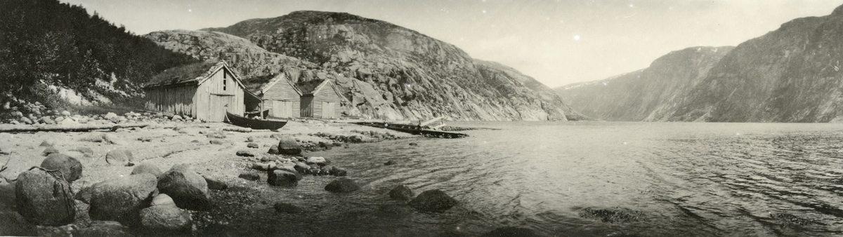 Naust og båtar - Ryfylkemuseet / DigitaltMuseum