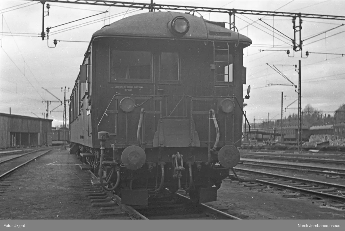 NSB styrevogn for elektrisk motorvogntog, type 65 (105) - Norsk ...